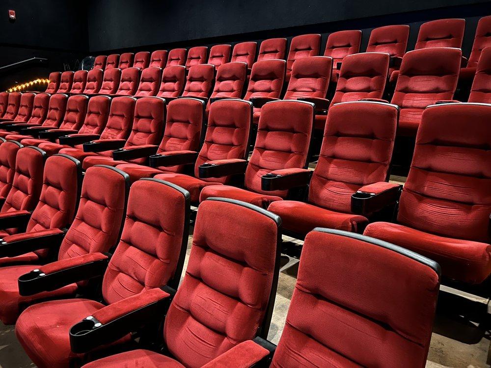 AMC Plaza Bonita 14 Theatre in National City, CA - Showtimes & Tickets