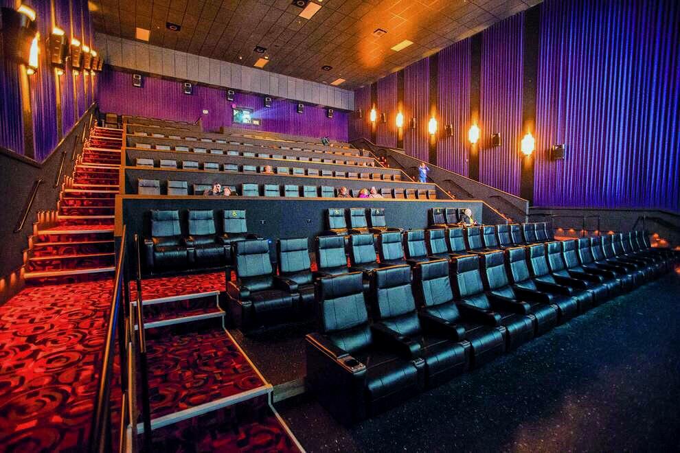 Cinemark Eugene Springfield 17 in Springfield, OR - Screendollars