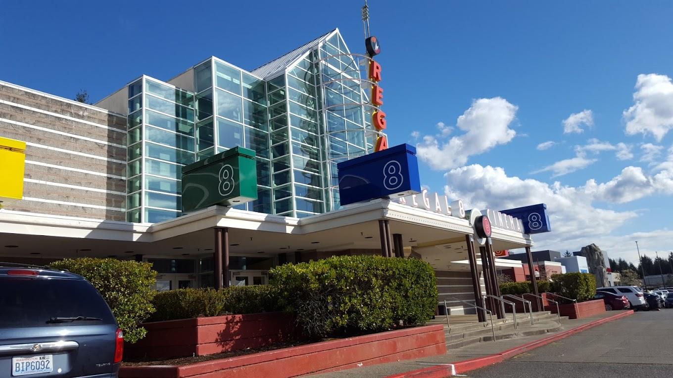 Regal Crossroads - Bellevue - Showtimes & Tickets