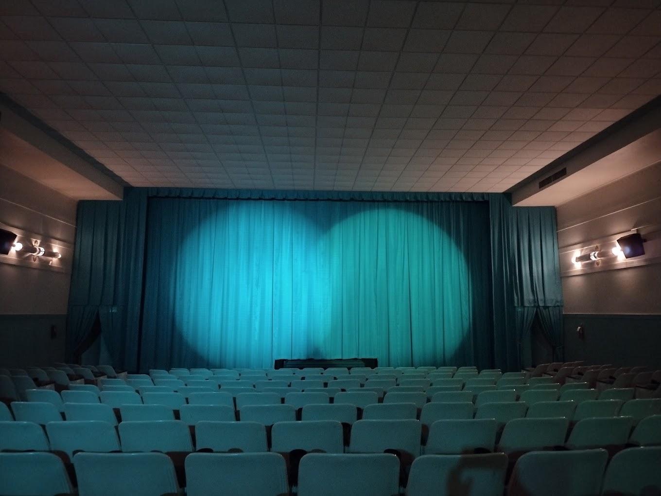 Hi-Pointe Theater - Showtimes & Tickets