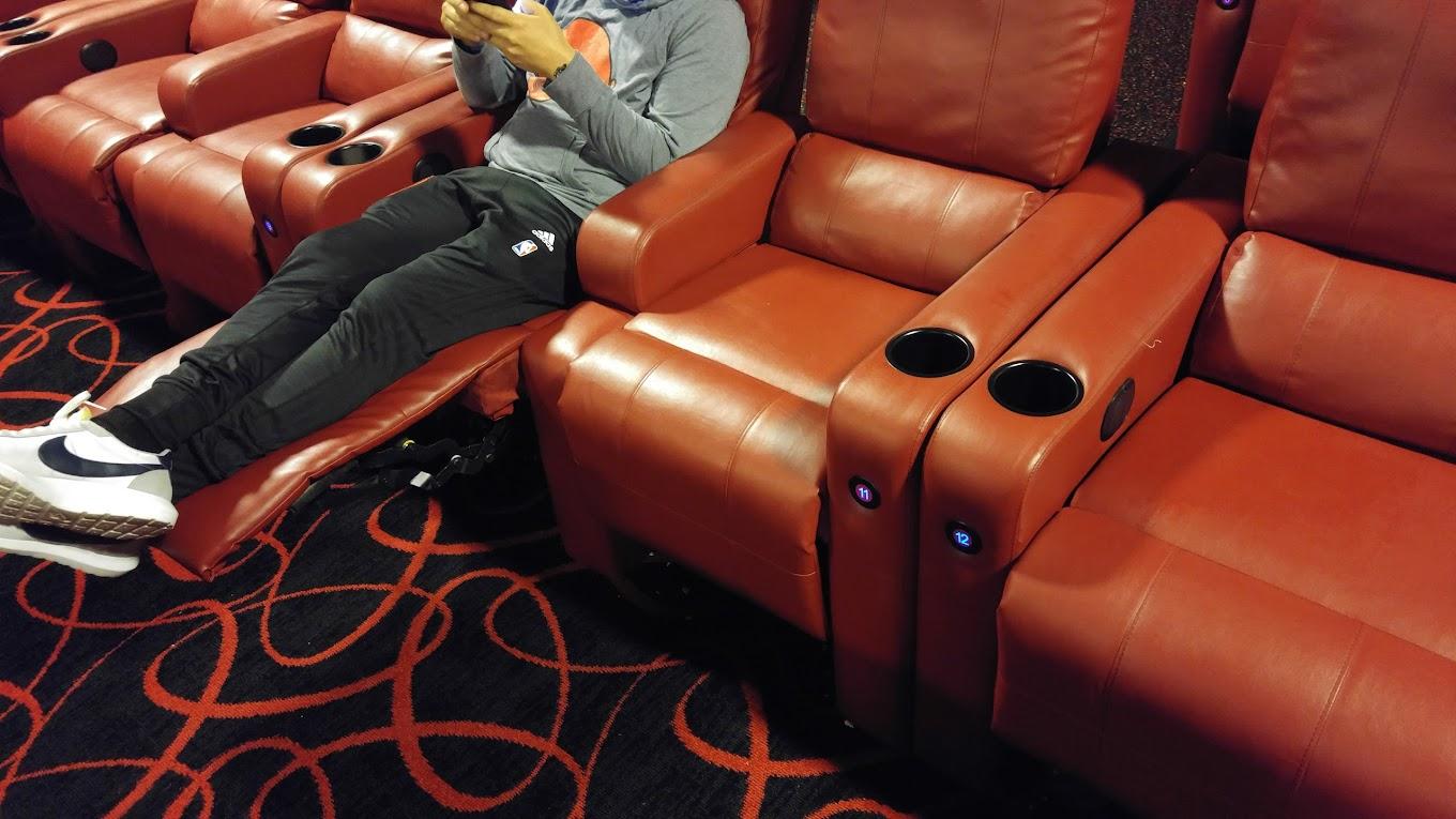 AMC Factoria 8 - Showtimes & Tickets