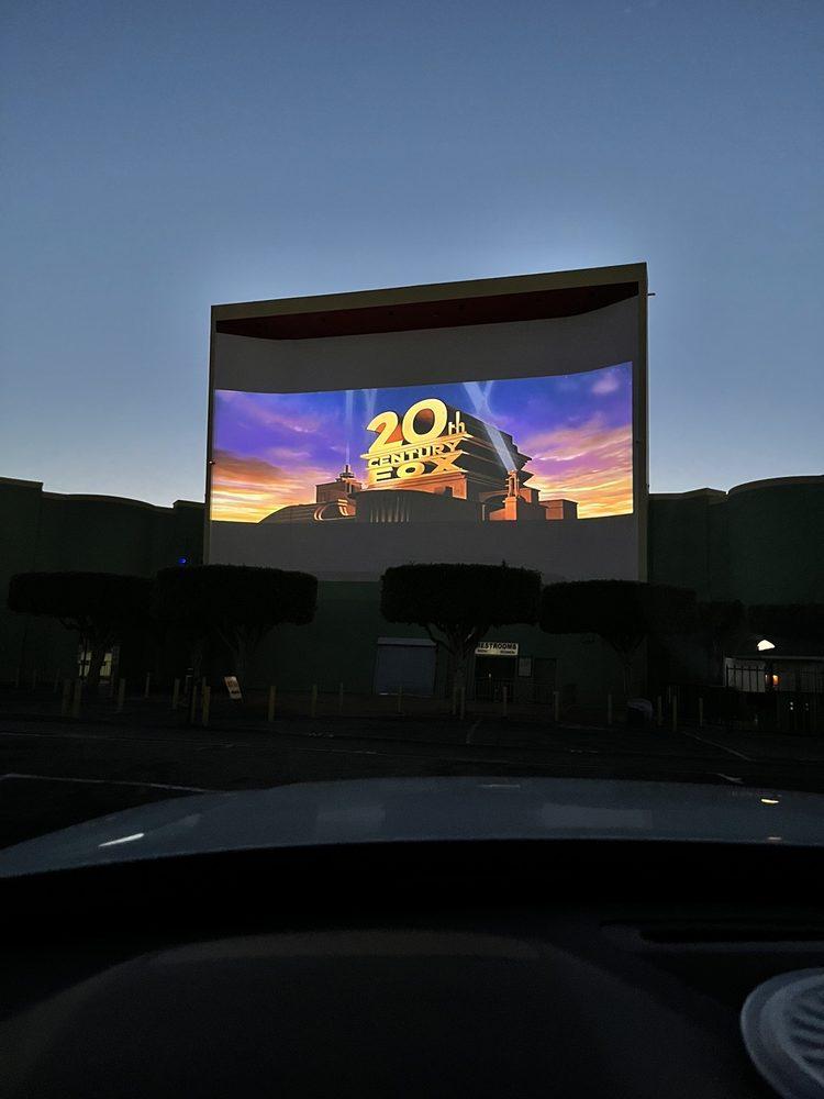 Roadium Drive-In Theatre in Torrance - Showtimes & Tickets