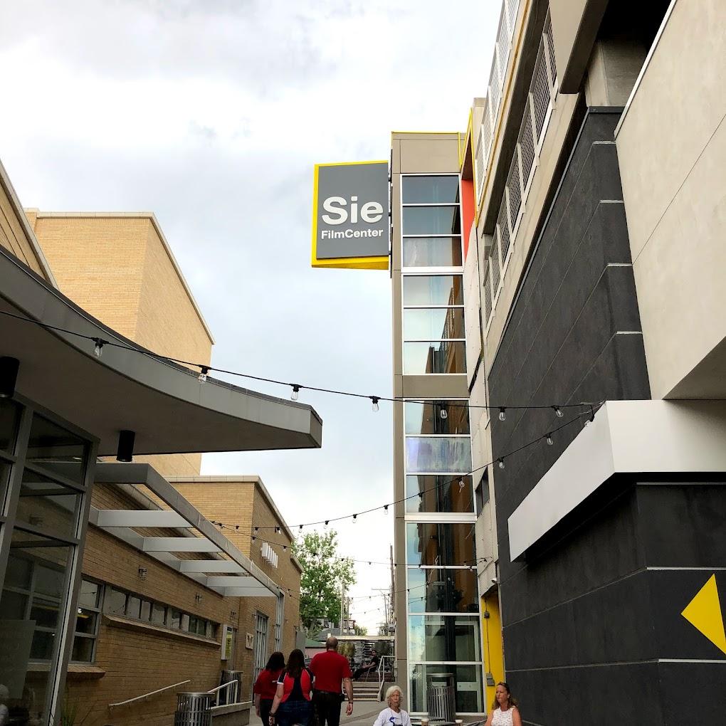 Sie FilmCenter - Showtimes & Tickets
