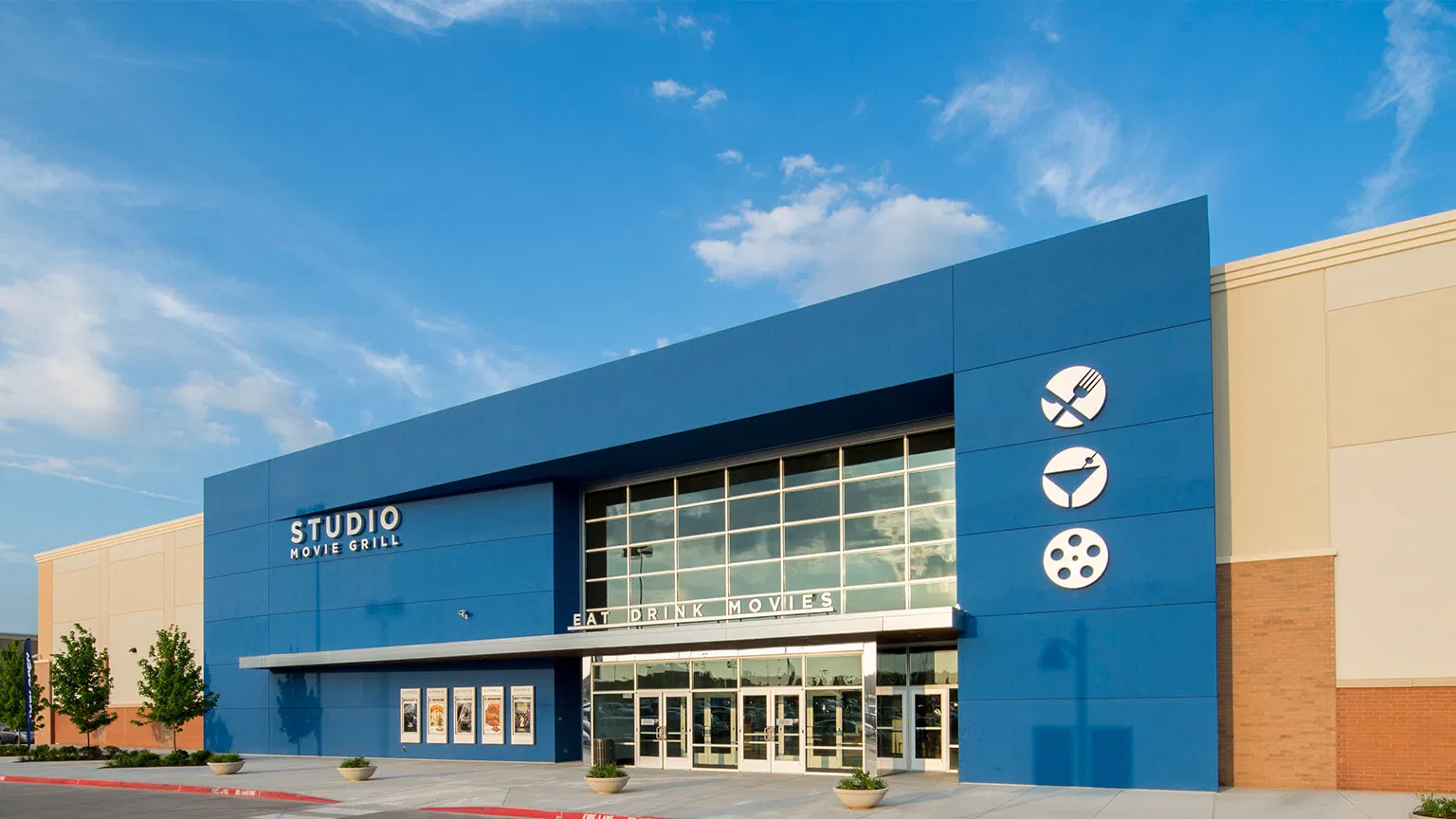 Studio Movie Grill Tyler - Showtimes & Tickets