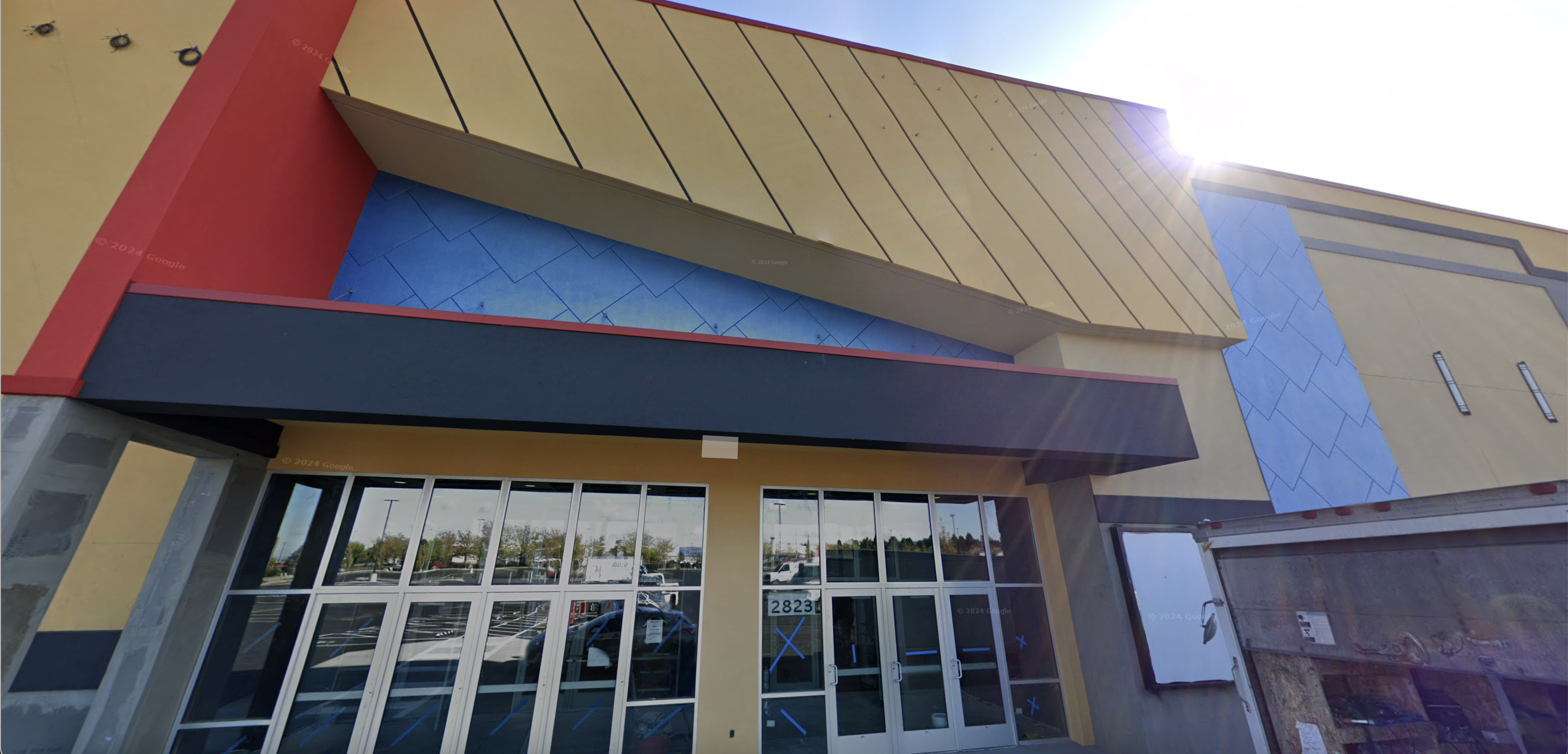 Fairchild Cinemas Southgate Movie Theatre in Kennewick, WA - Screendollars