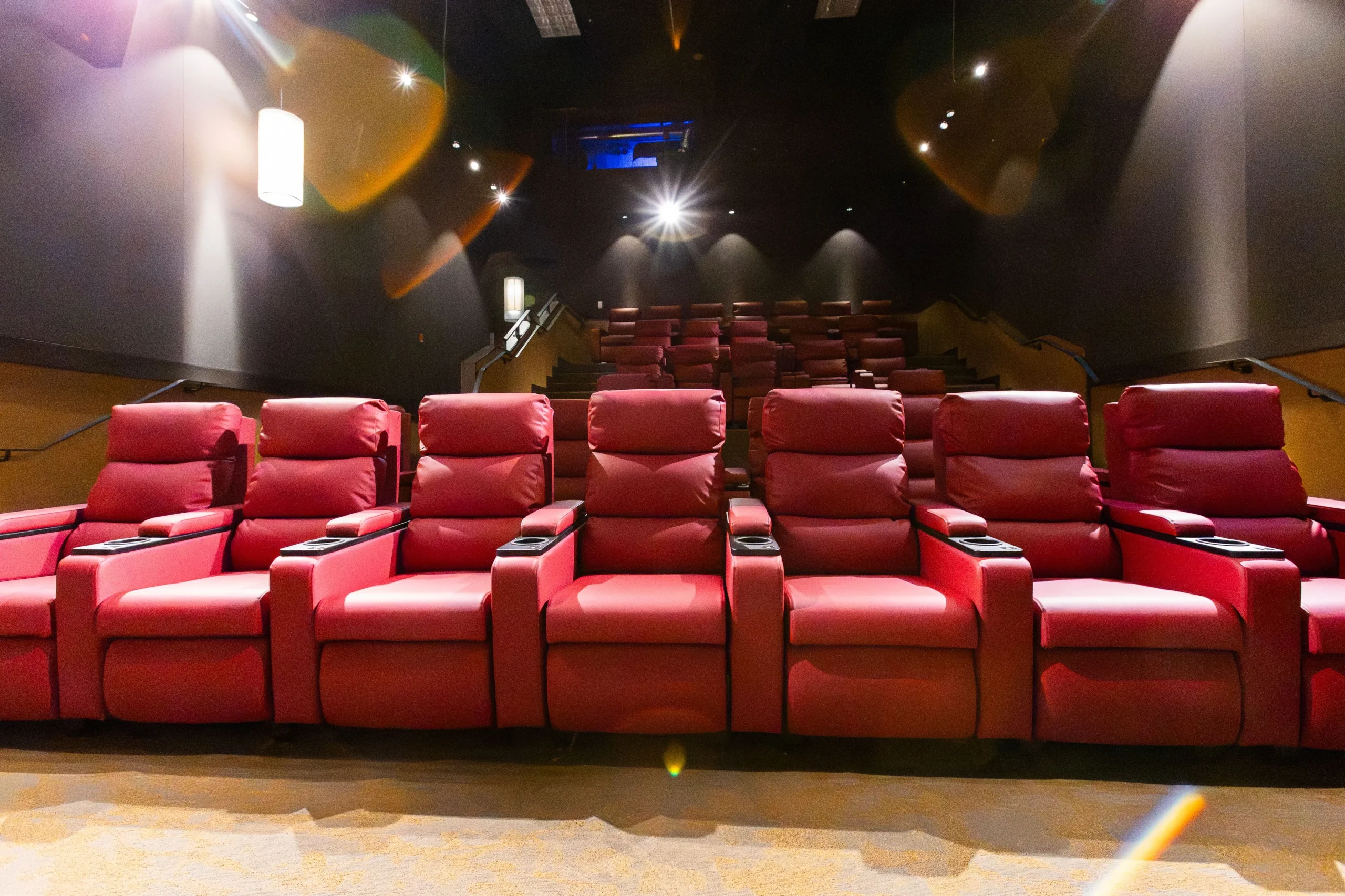 Sie FilmCenter - Showtimes & Tickets