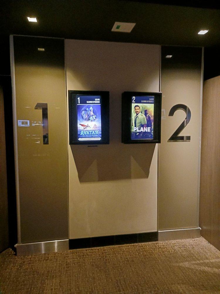 Star Cinema Grill Bolingbrook - Showtimes & Tickets