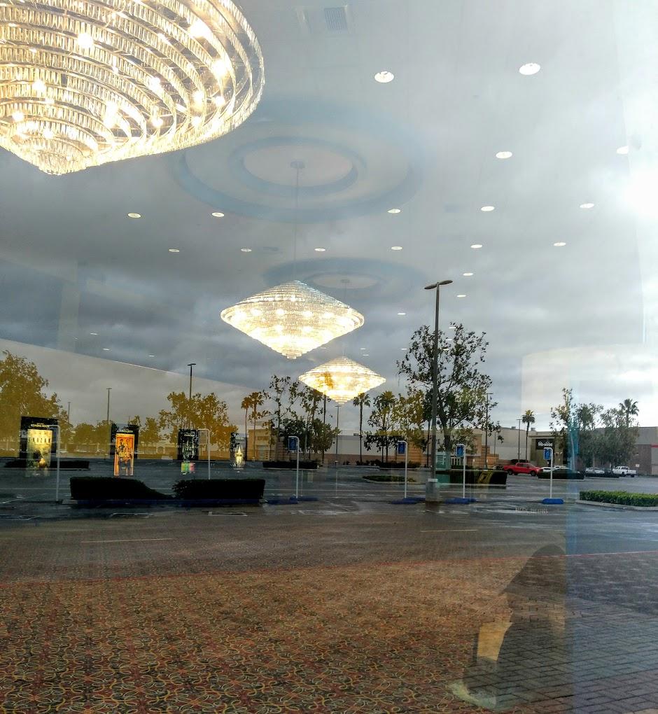 Starlight Lakewood Center Theatres in Lakewood - Showtimes & Tickets