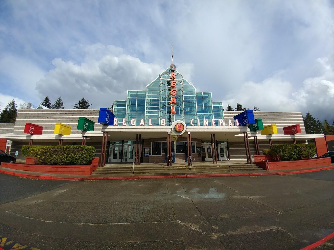 Regal Crossroads - Bellevue - Showtimes & Tickets