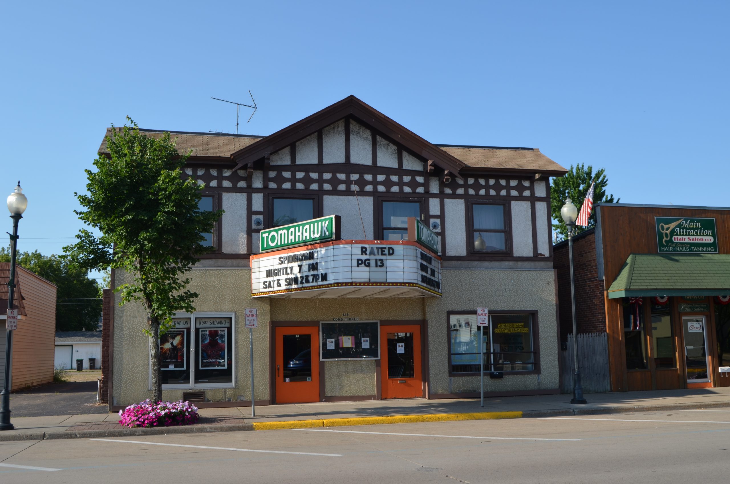 Tomahawk Cinema - Showtimes & Tickets