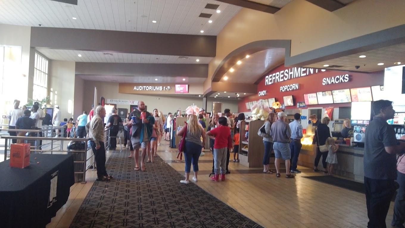 Marcus Crossroads Cinema - Showtimes & Tickets