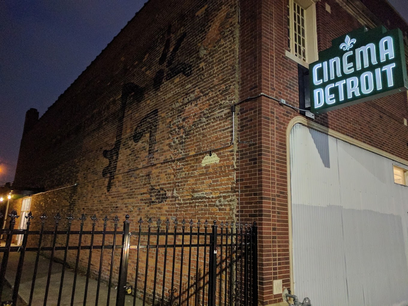 Cinema Detroit - Showtimes & Tickets