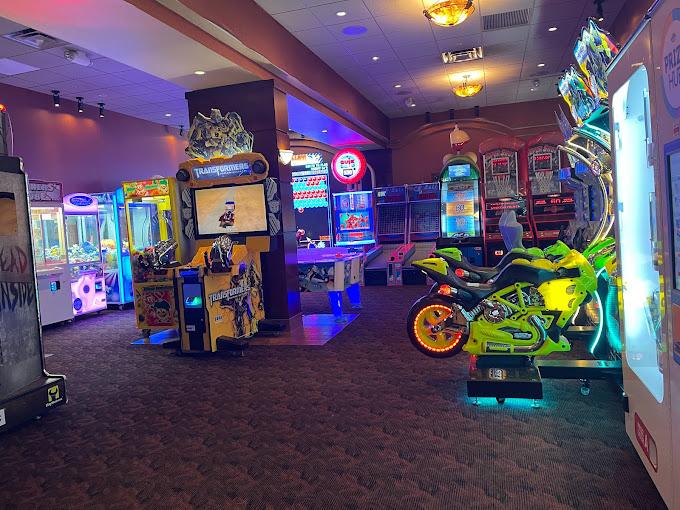 Marcus Horizon Village Cinema - Showtimes & Tickets