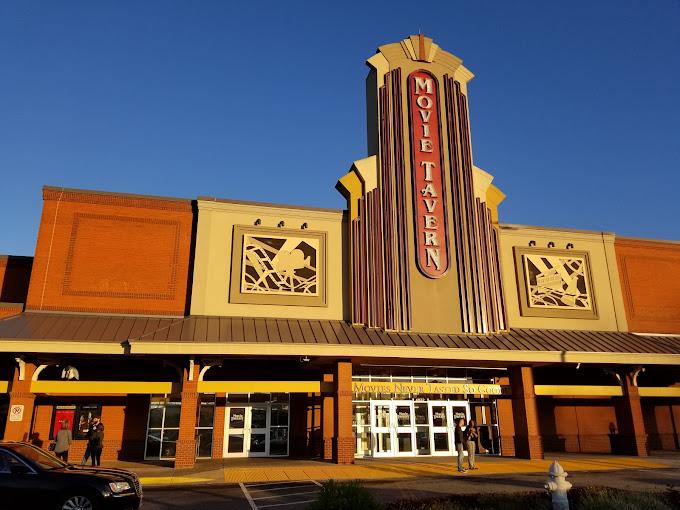 Marcus Horizon Village Cinema - Showtimes & Tickets