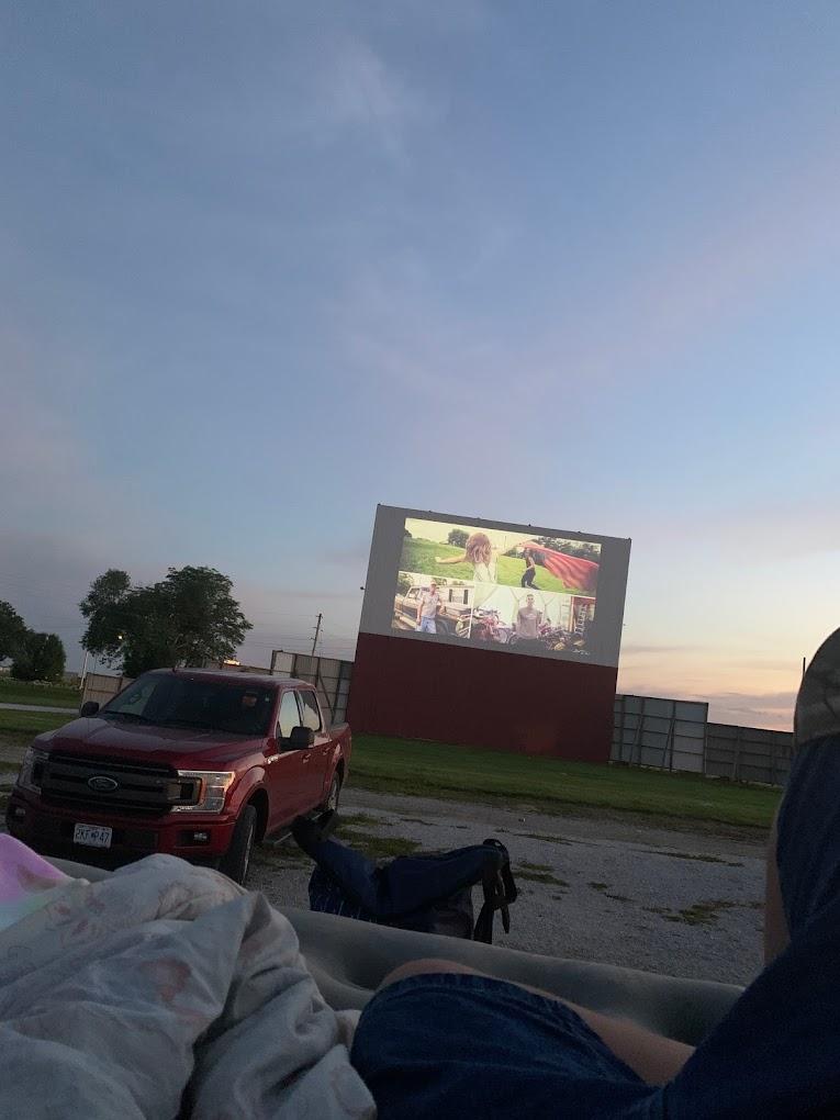 B&B Theatres Moberly Five And Drive - Showtimes & Tickets