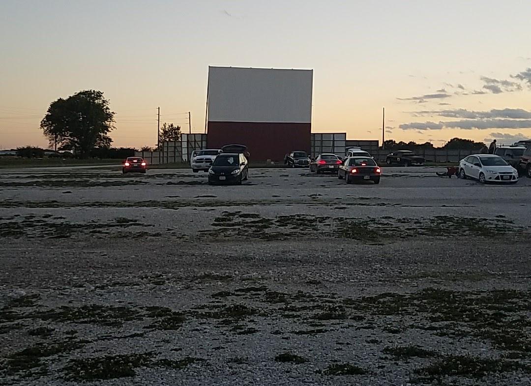 B&B Theatres Moberly Five And Drive - Showtimes & Tickets