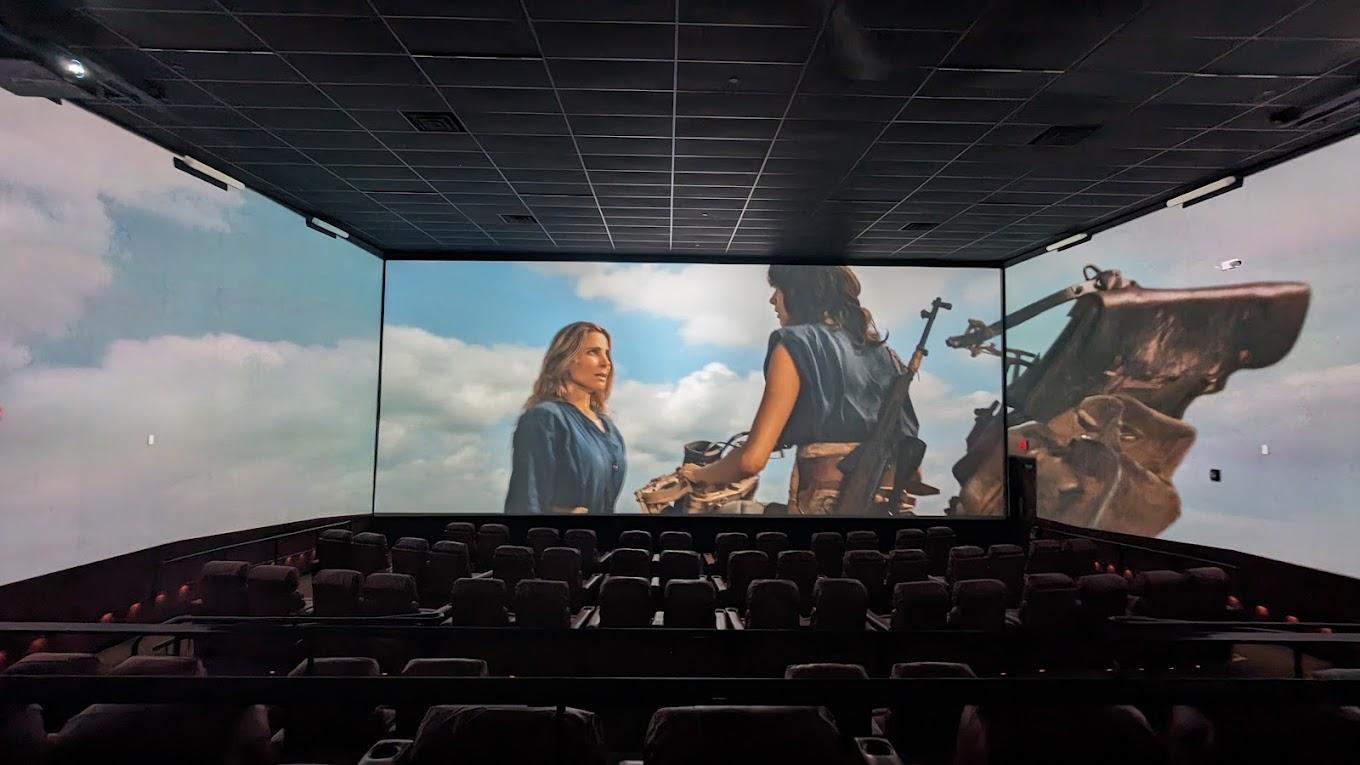 Marcus Ridge Cinema - Showtimes & Tickets