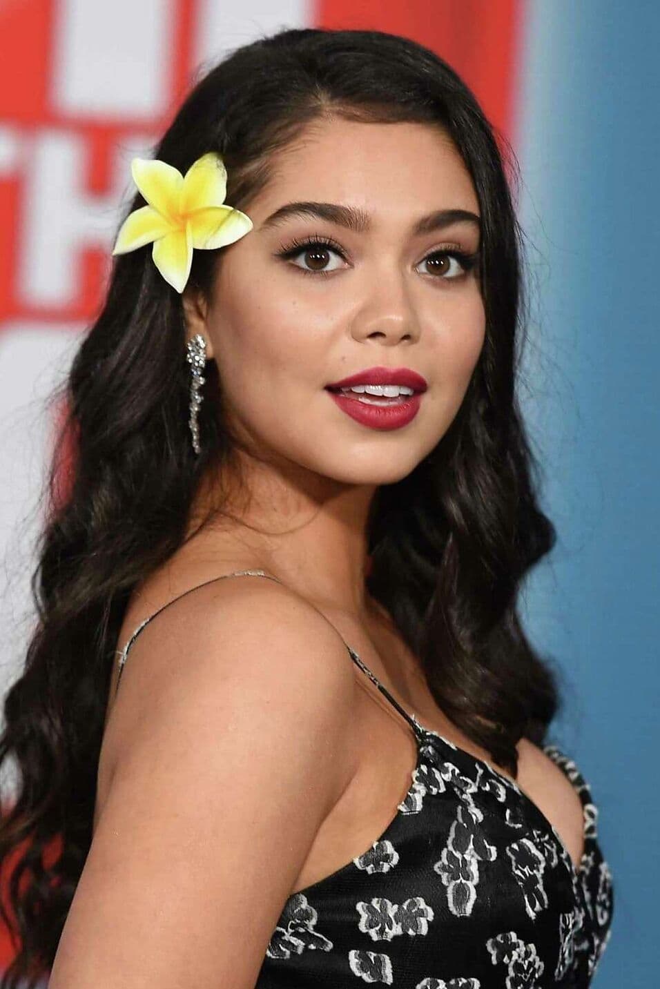 Auli'i Cravalho: Biography, Movies, Net Worth & Photos