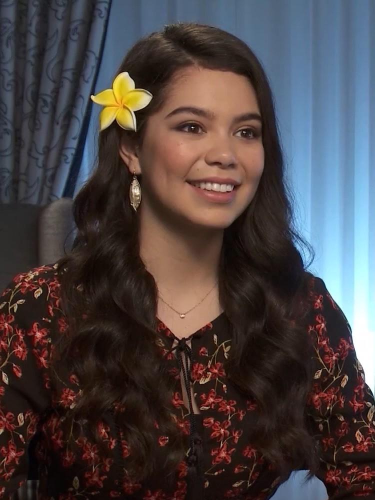 Auli'i Cravalho: Biography, Movies, Net Worth & Photos