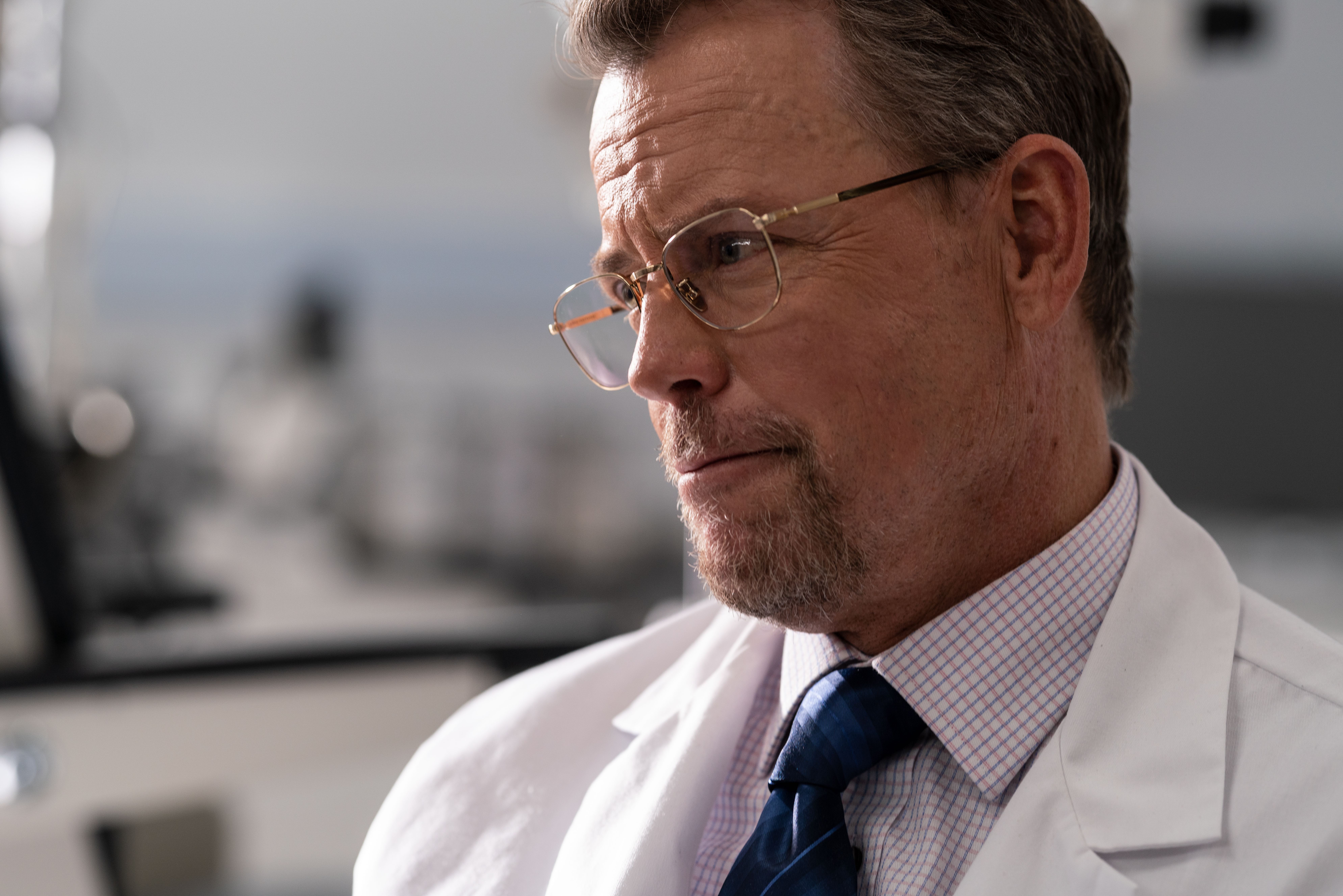 Greg Kinnear: Biography, Movies, Net Worth & Photos