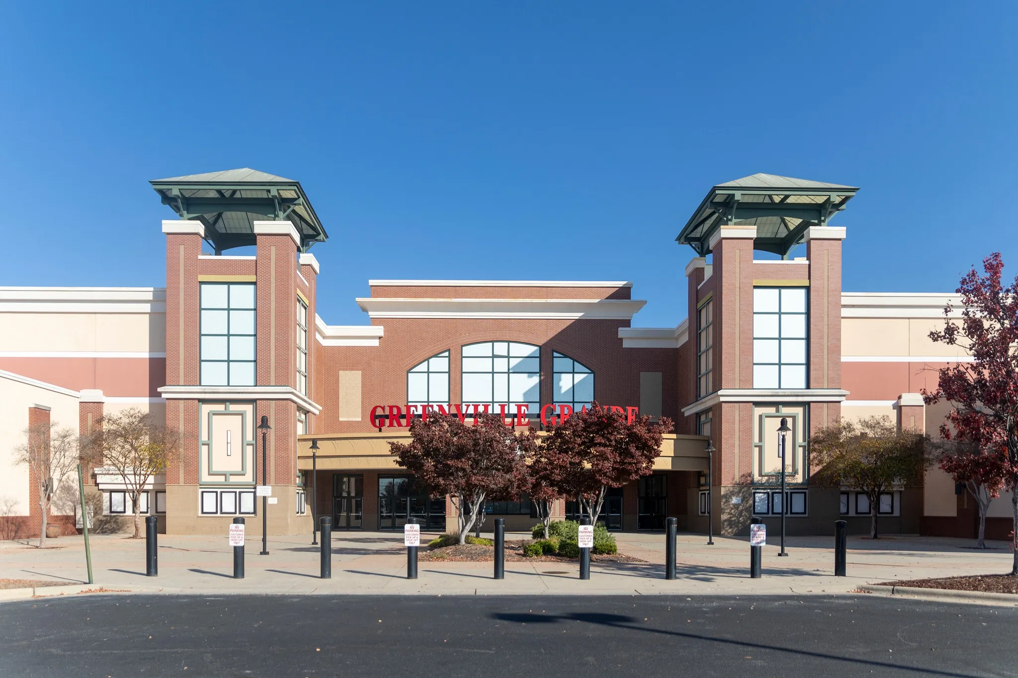 Golden Ticket Greenville Grande IMAX + Elite - Showtimes & Tickets
