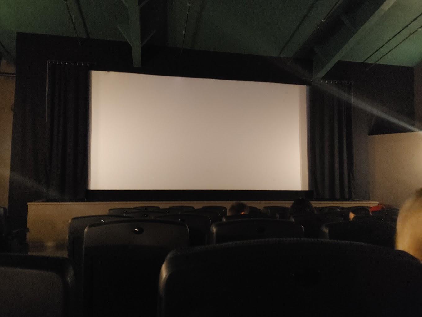 Cinema V - Showtimes & Tickets