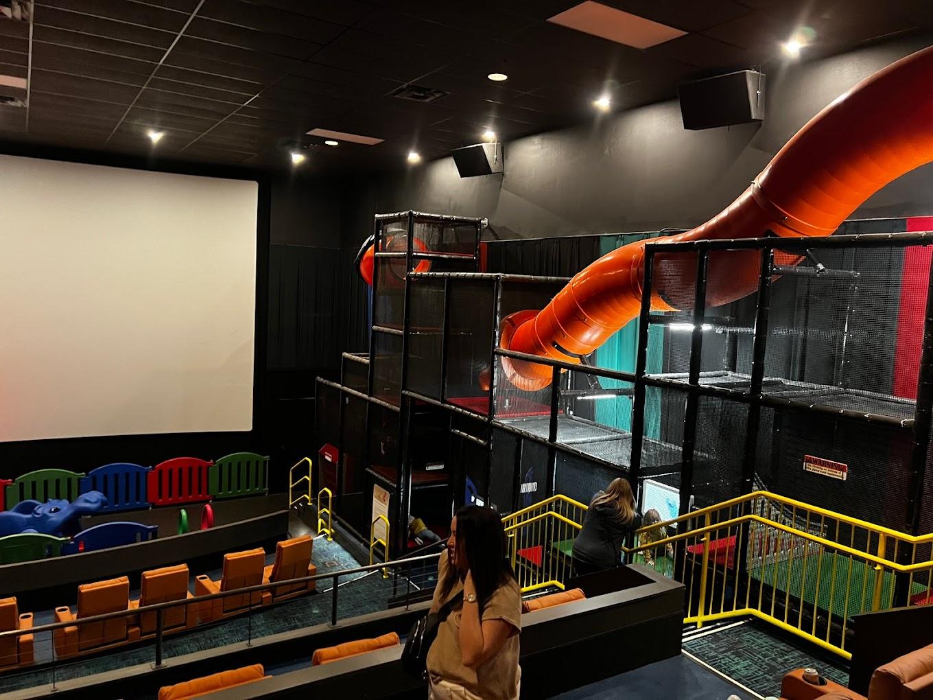 B&B Theatres Omaha Oakview Plaza 14 - Showtimes & Tickets