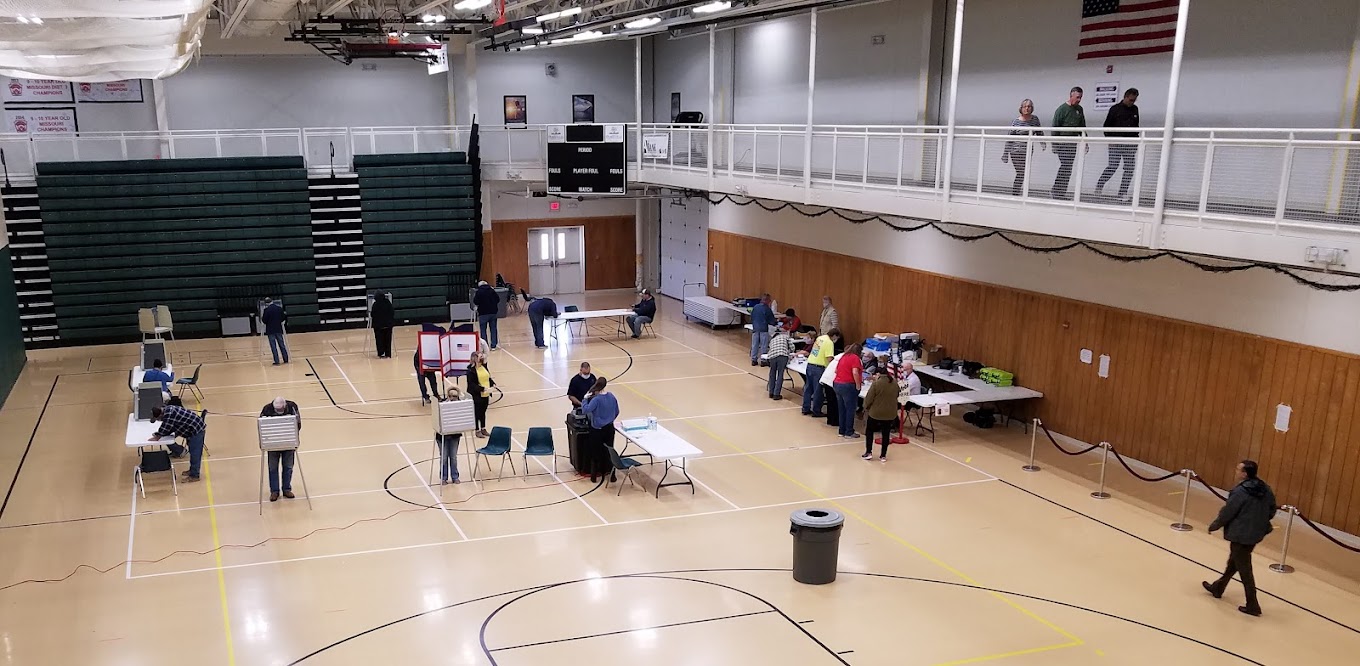 Perry Park Center Theater - Showtimes & Tickets