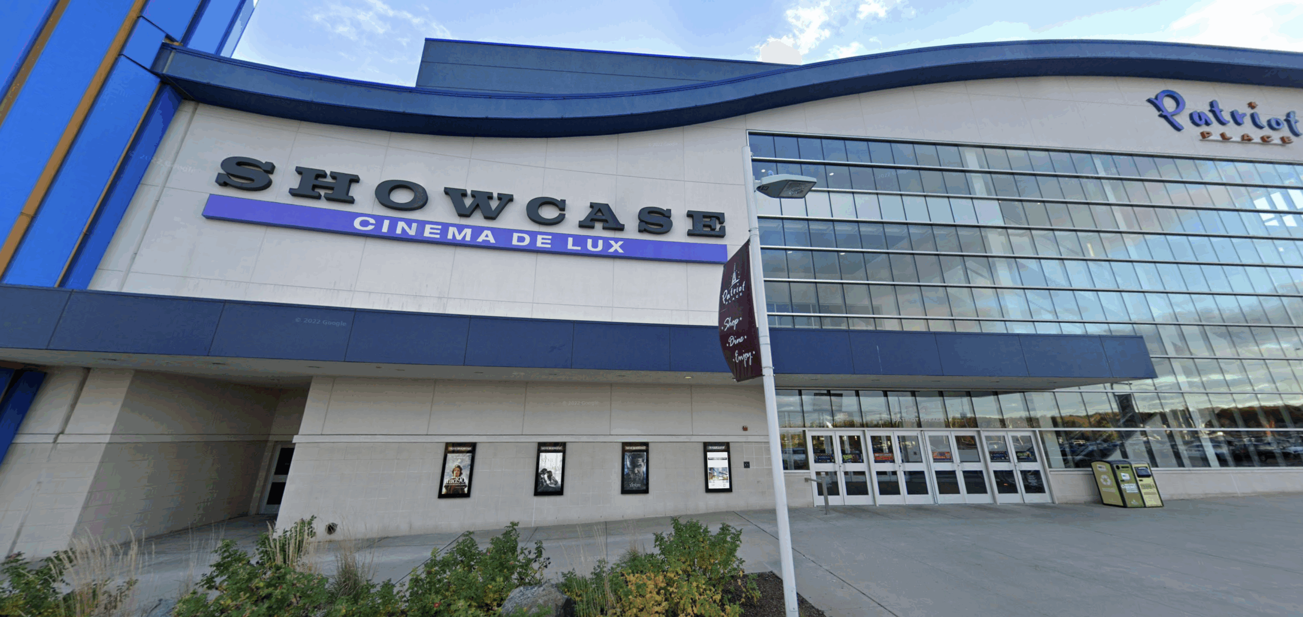 Showcase Cinema de Lux Patriot Place - Showtimes & Tickets