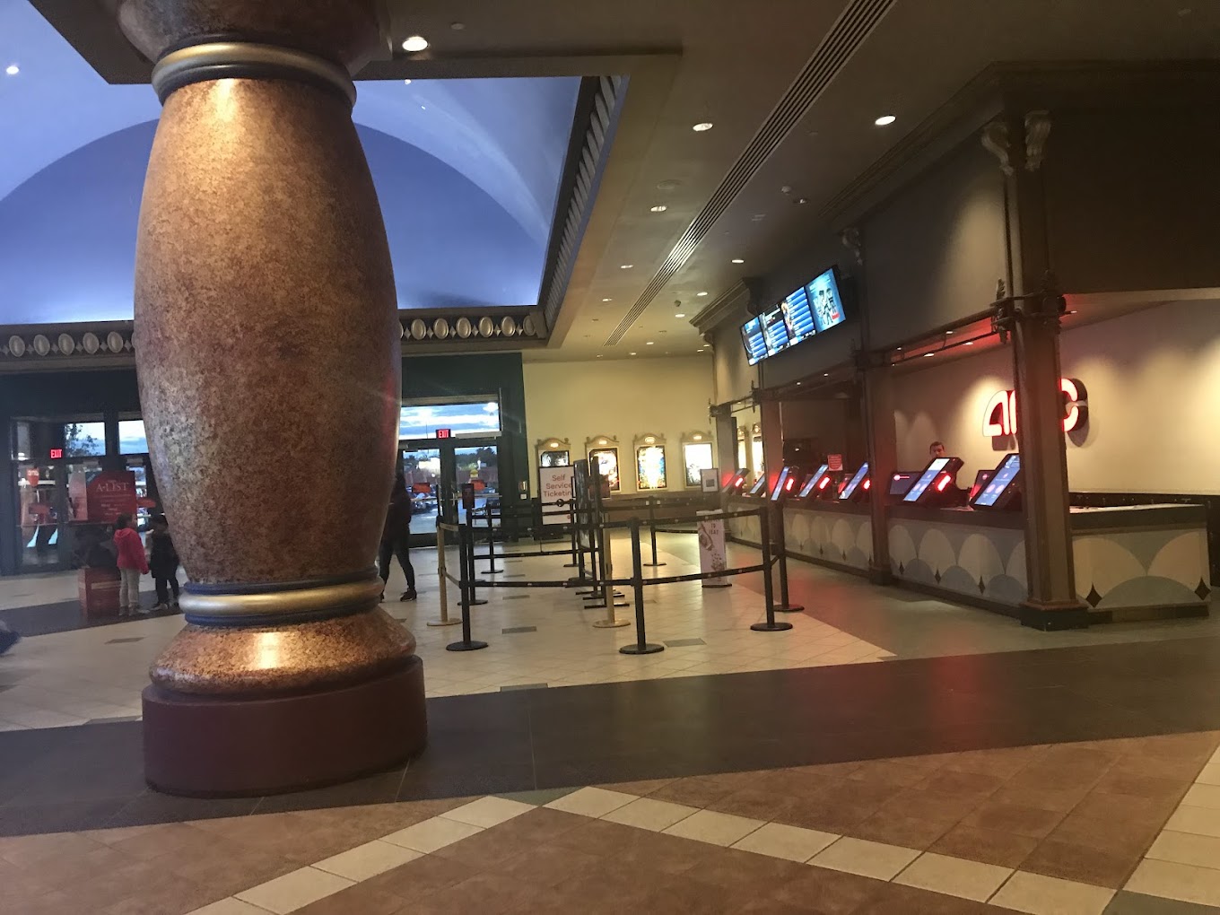AMC Methuen 20 - Showtimes & Tickets