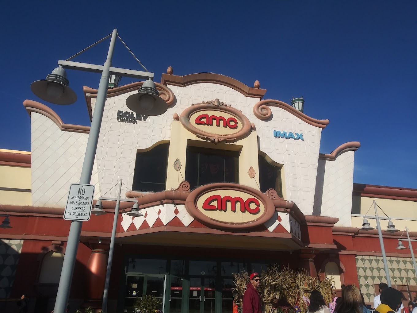 AMC Methuen 20 - Showtimes & Tickets