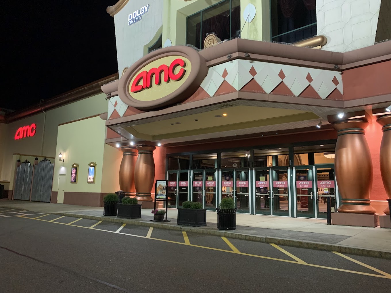 AMC Methuen 20 - Showtimes & Tickets