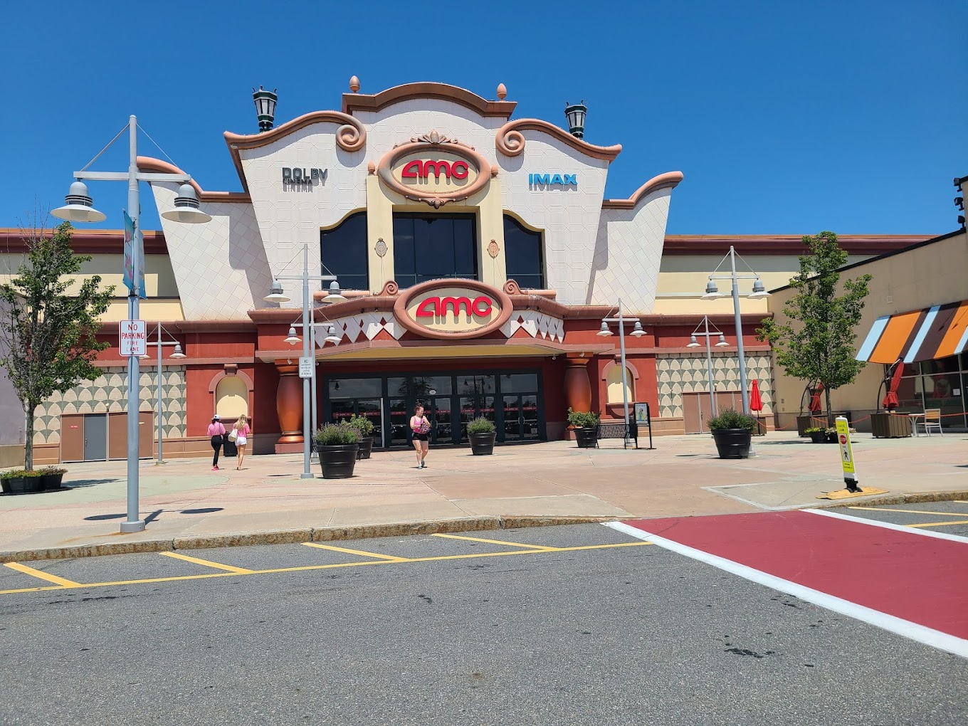 AMC Methuen 20 - Showtimes & Tickets