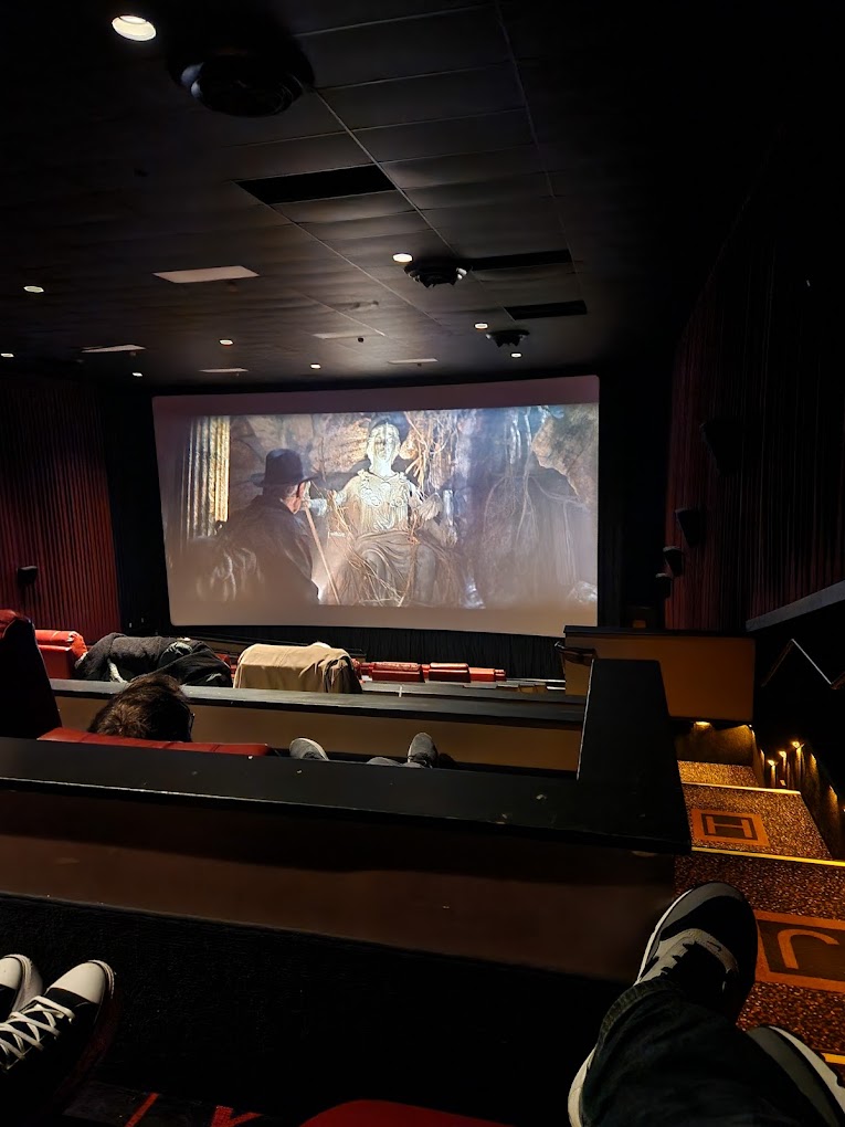 AMC Methuen 20 - Showtimes & Tickets