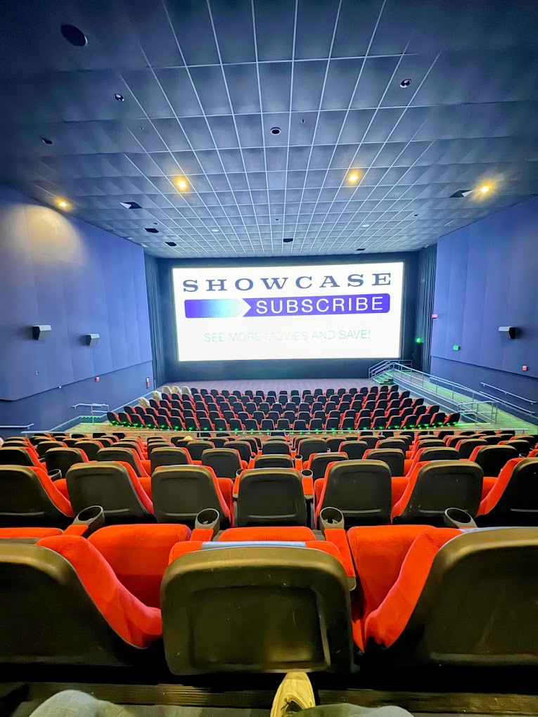 Showcase Cinema de Lux Patriot Place - Showtimes & Tickets