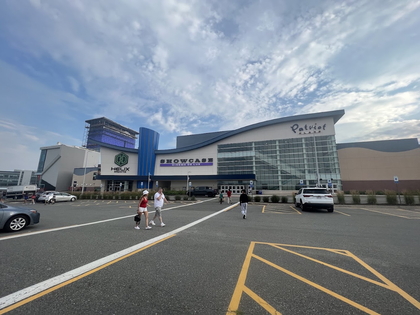 Showcase Cinema de Lux Patriot Place - Showtimes & Tickets