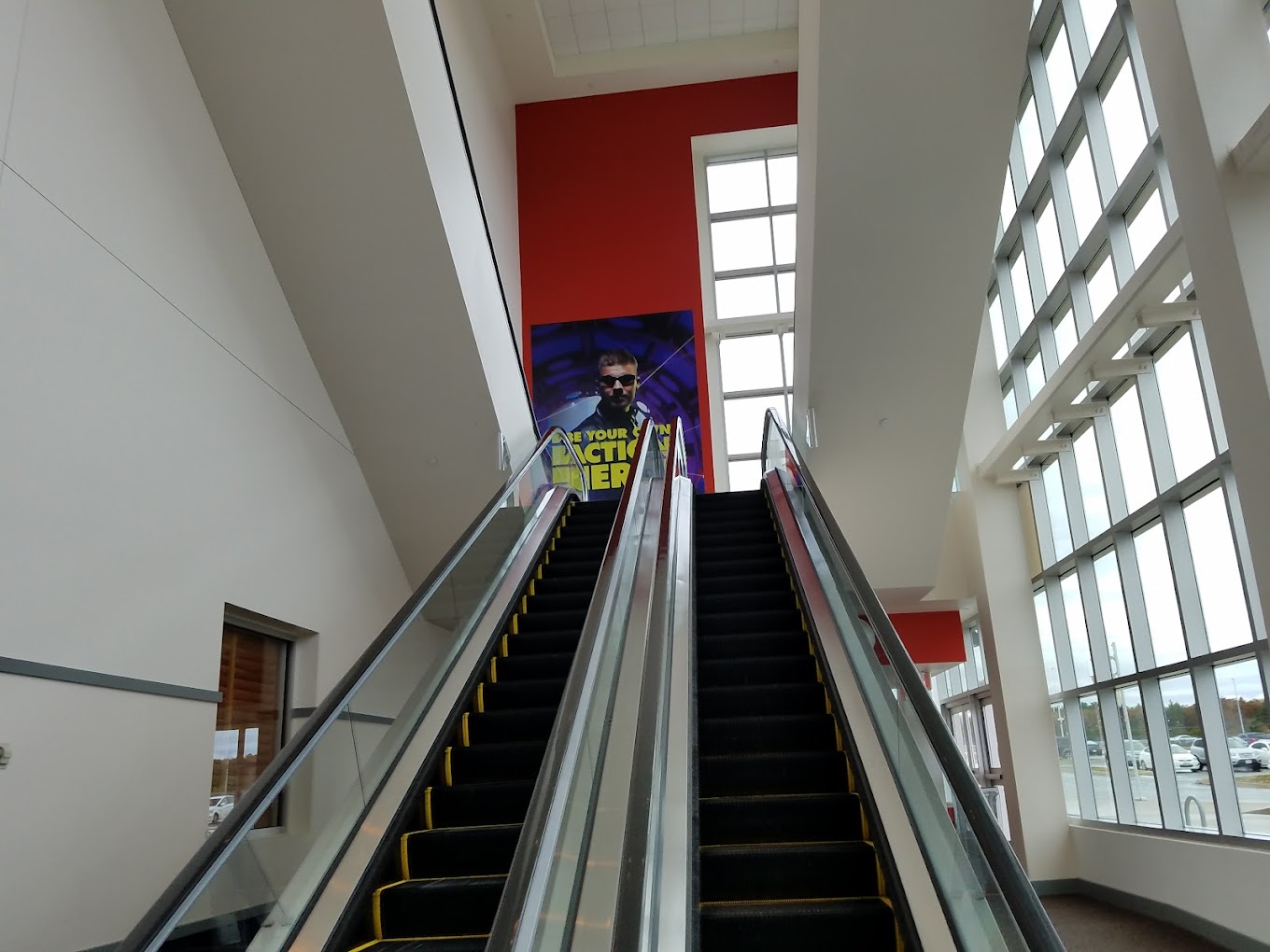 Showcase Cinema de Lux Patriot Place - Showtimes & Tickets